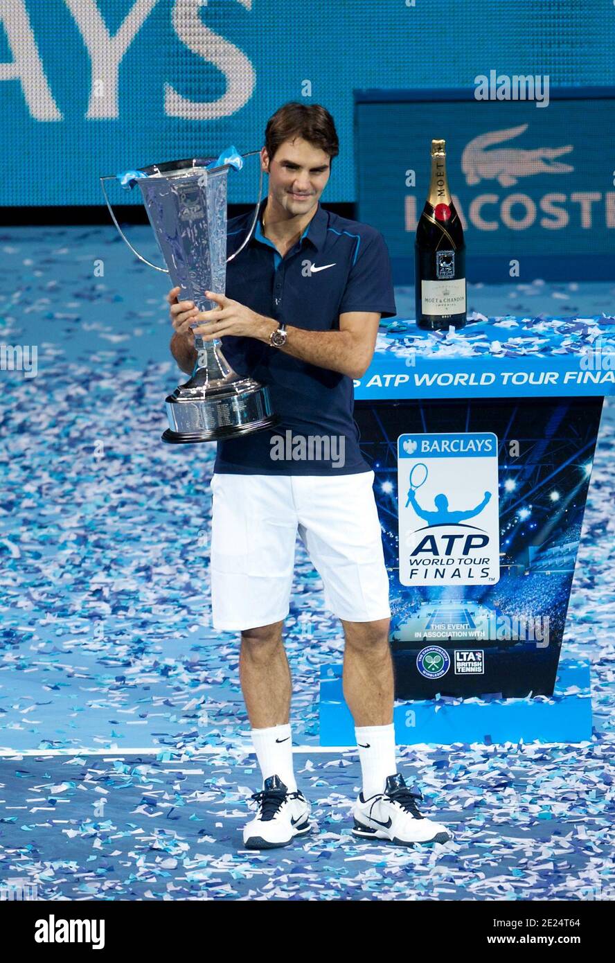 The masters trophy hi-res stock photography and images - Alamy