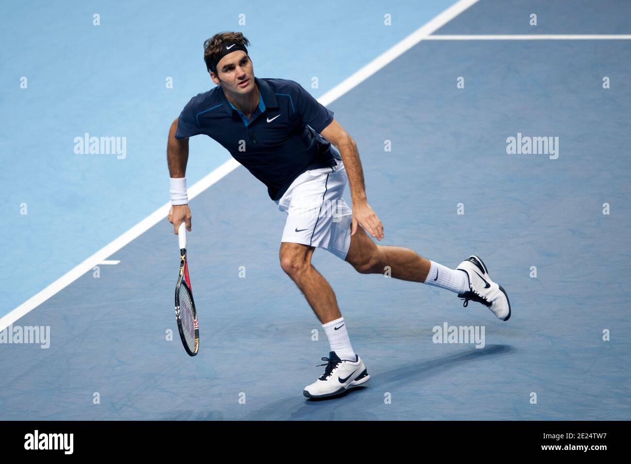 Roger Federer in action Stock Photo - Alamy