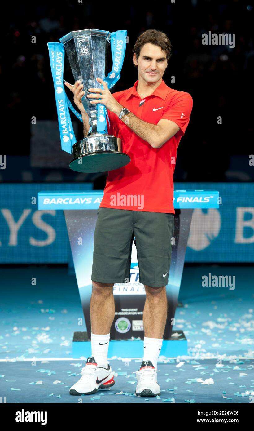 Atp finals trophy hi-res stock photography and images - Alamy