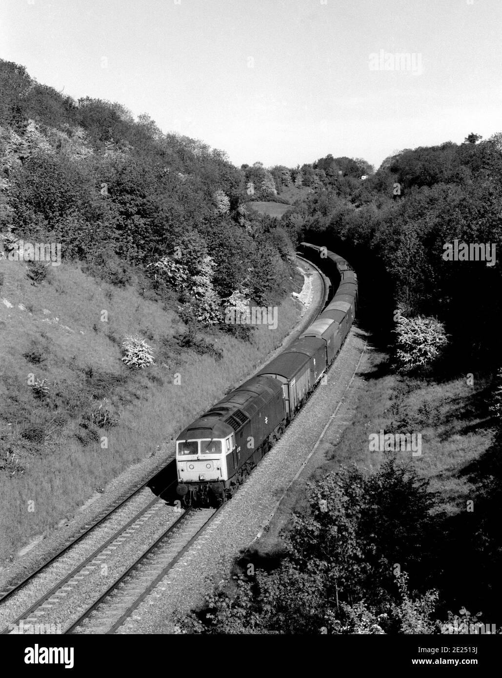 Class 47 diesel locomotive No.47362 pulling an Oxford to Bescot freight ...