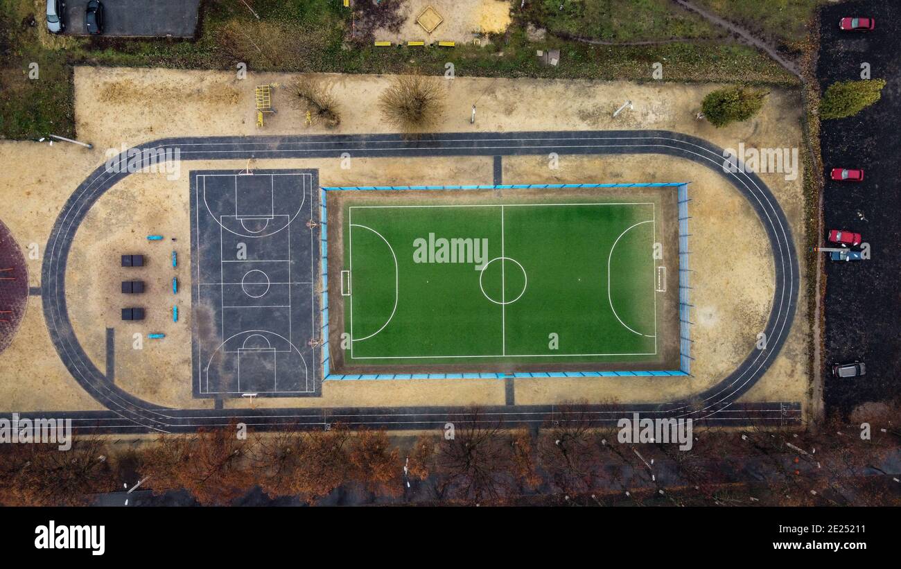 Track and ground drones hi-res stock photography and images - Alamy