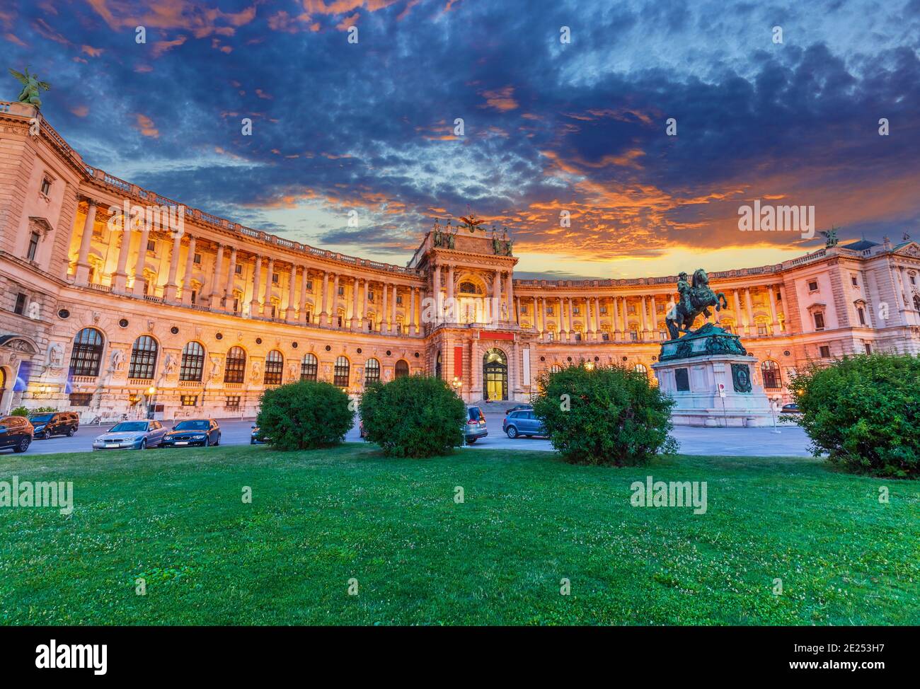 Austrian national library vienna heldenplatz hi-res stock photography ...