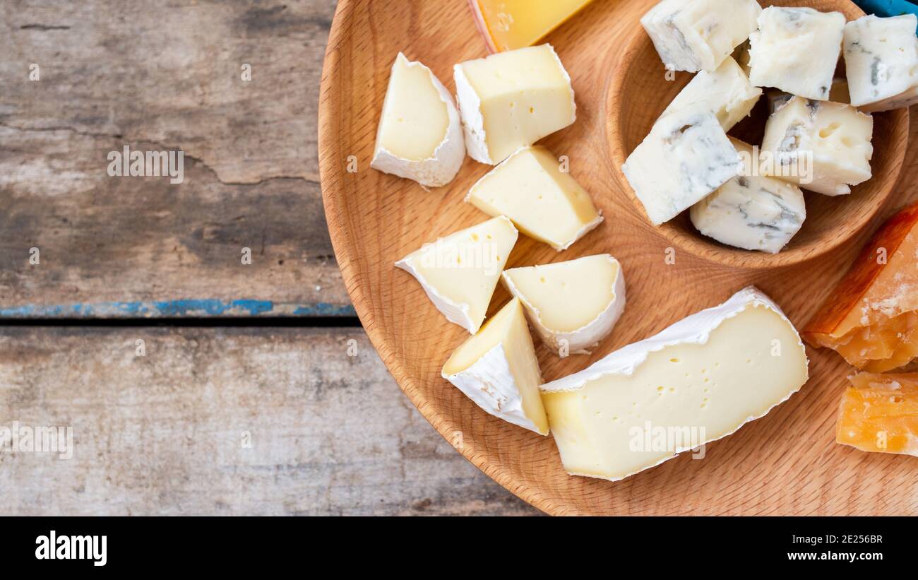 Cheese with veins hi-res stock photography and images - Alamy