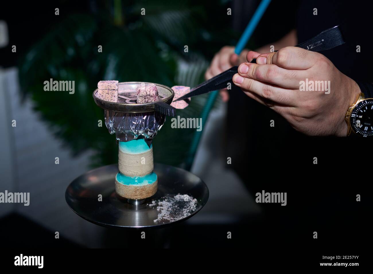 Angle bar hi-res stock photography and images - Alamy