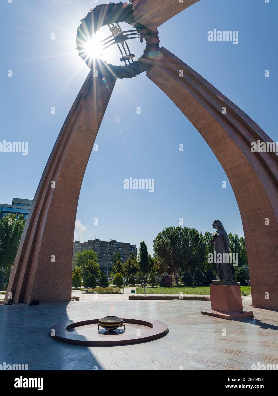 The victory square and the big memorial commemorating the great ...