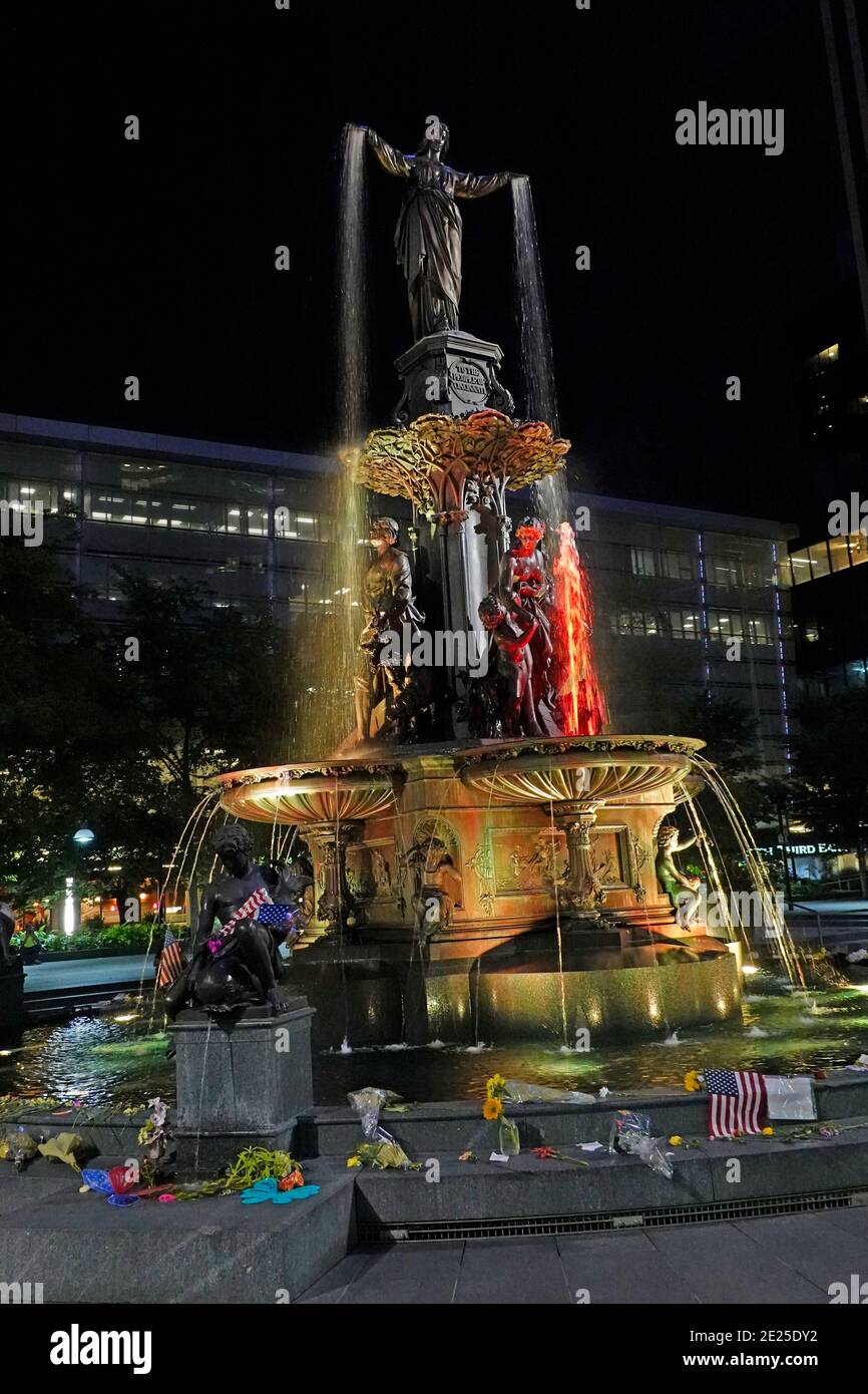 Tyler Davidson fountain in Fountain Square downtown Cincinnati OH Stock ...