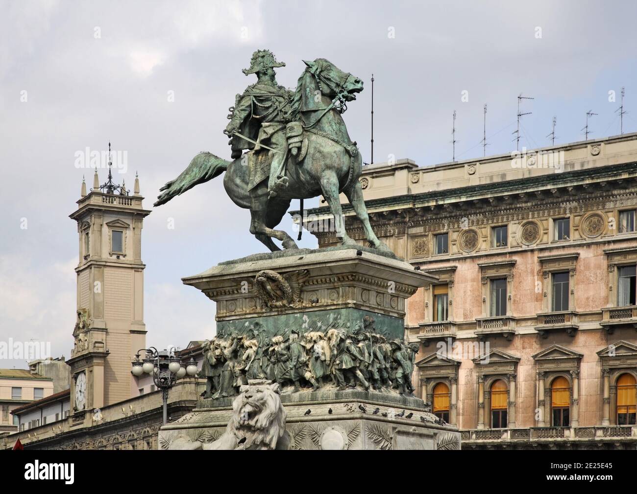 Monument to King Victor Emmanuel II Stock Photo - Alamy