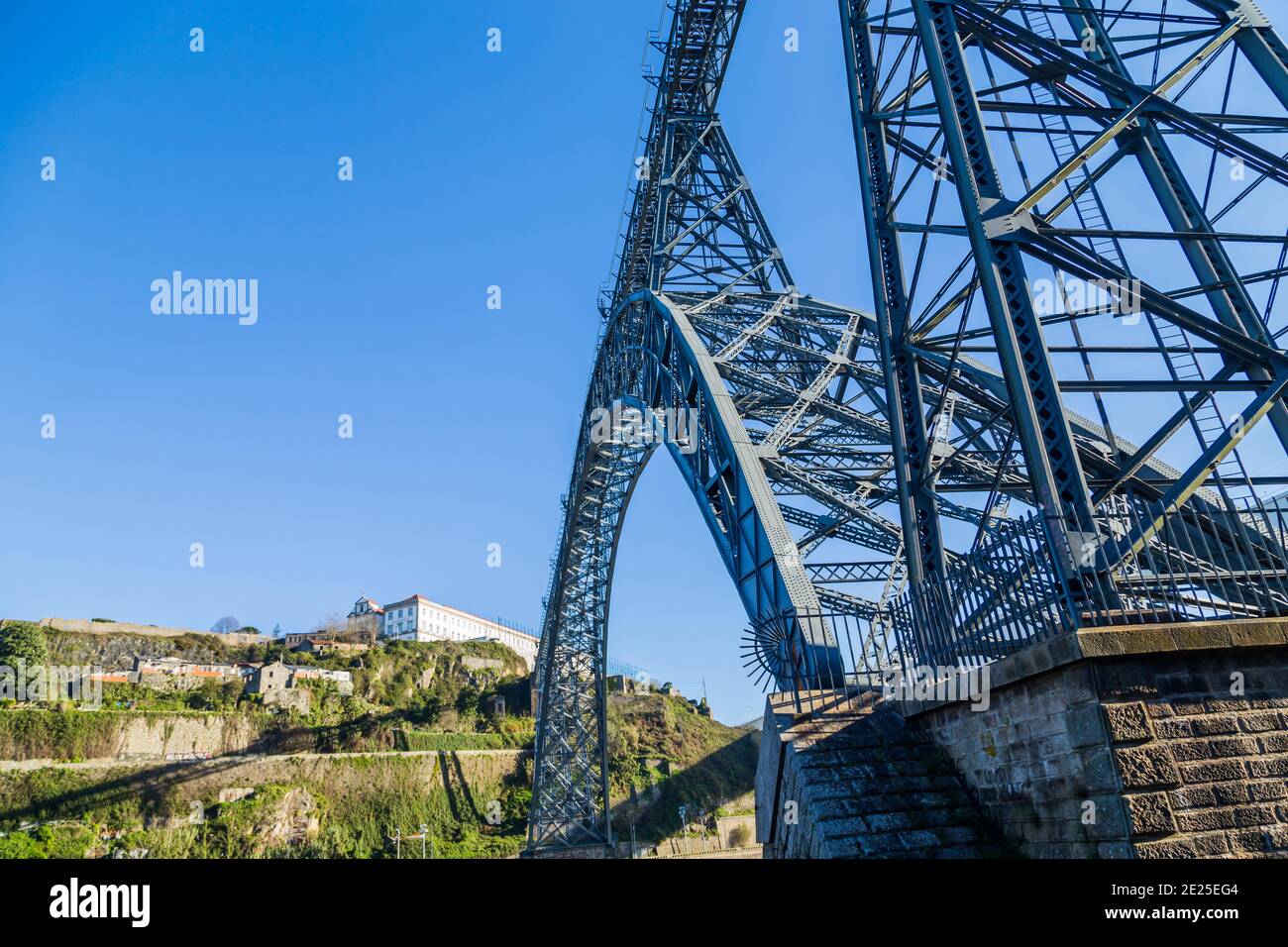 Maria Pia Bridge over the Douro river, Porto, Portugal Stock Photo - Alamy
