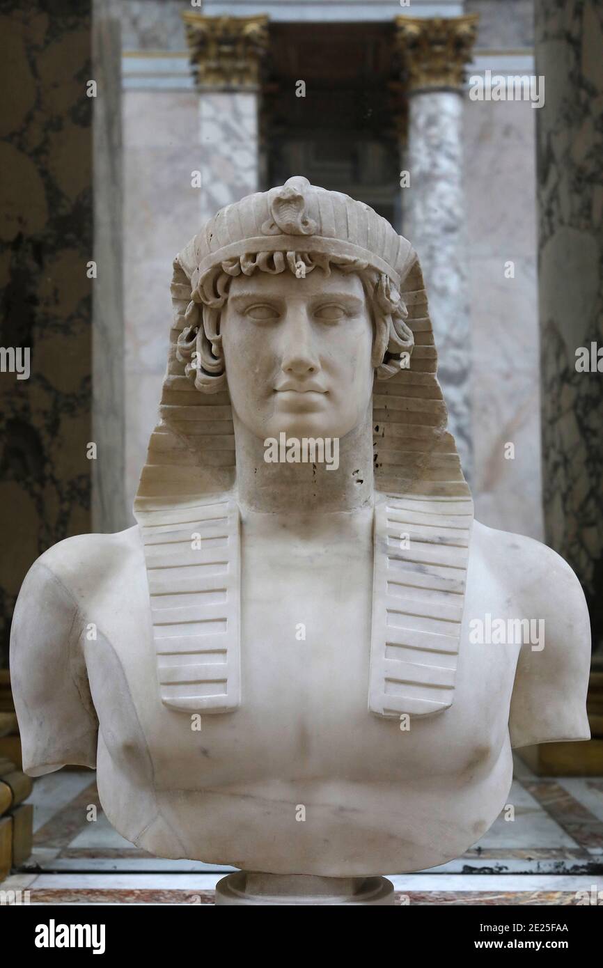 Osiris antinous hi-res stock photography and images - Alamy