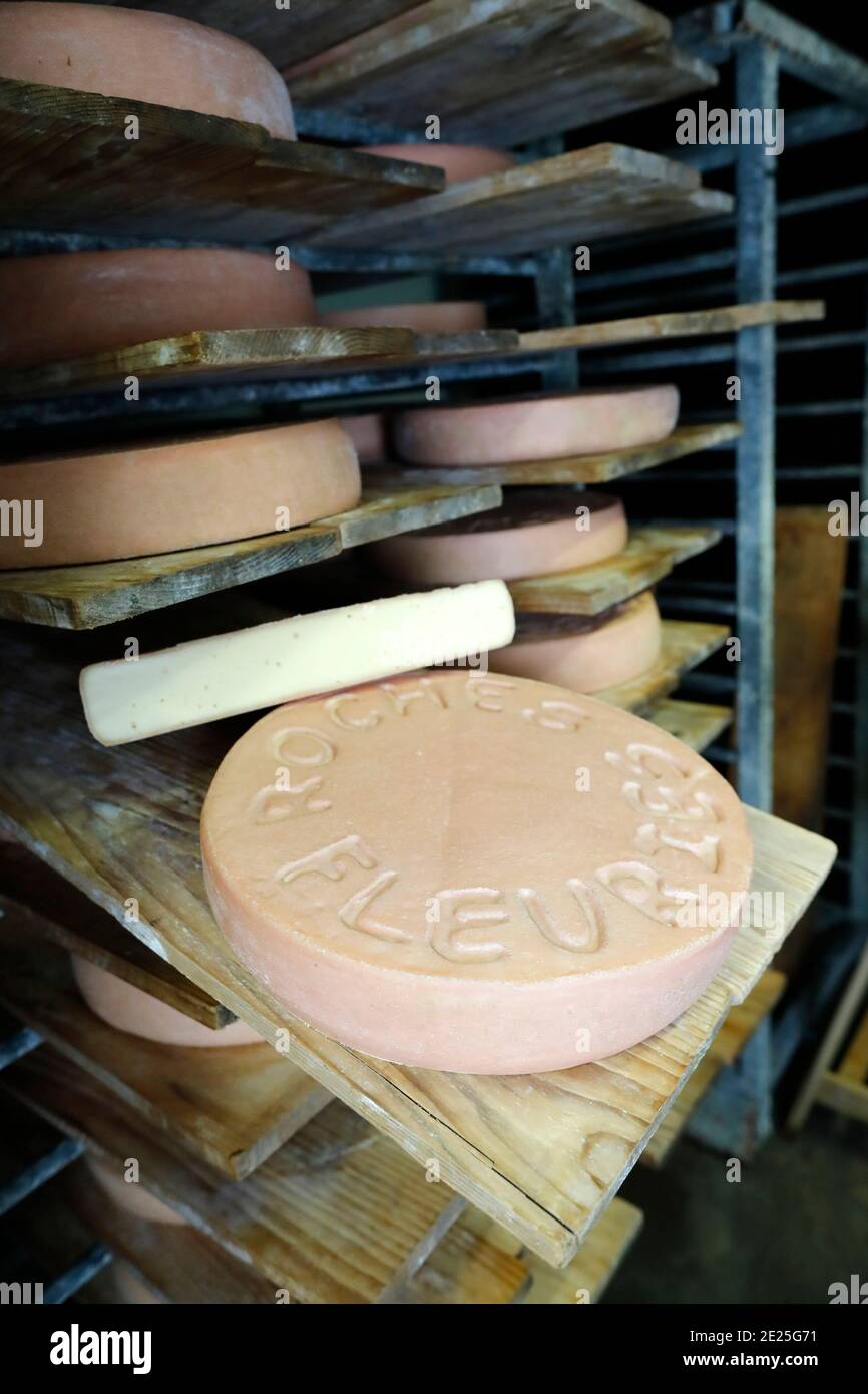 Raclette france hi-res stock photography and images - Alamy