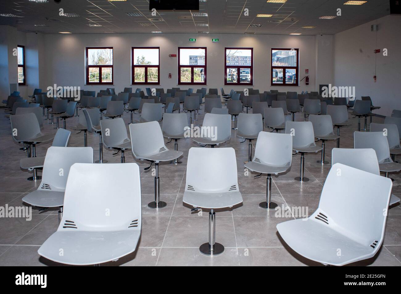 The bunker room equipped with more than 600 seats.Italian Minister of ...