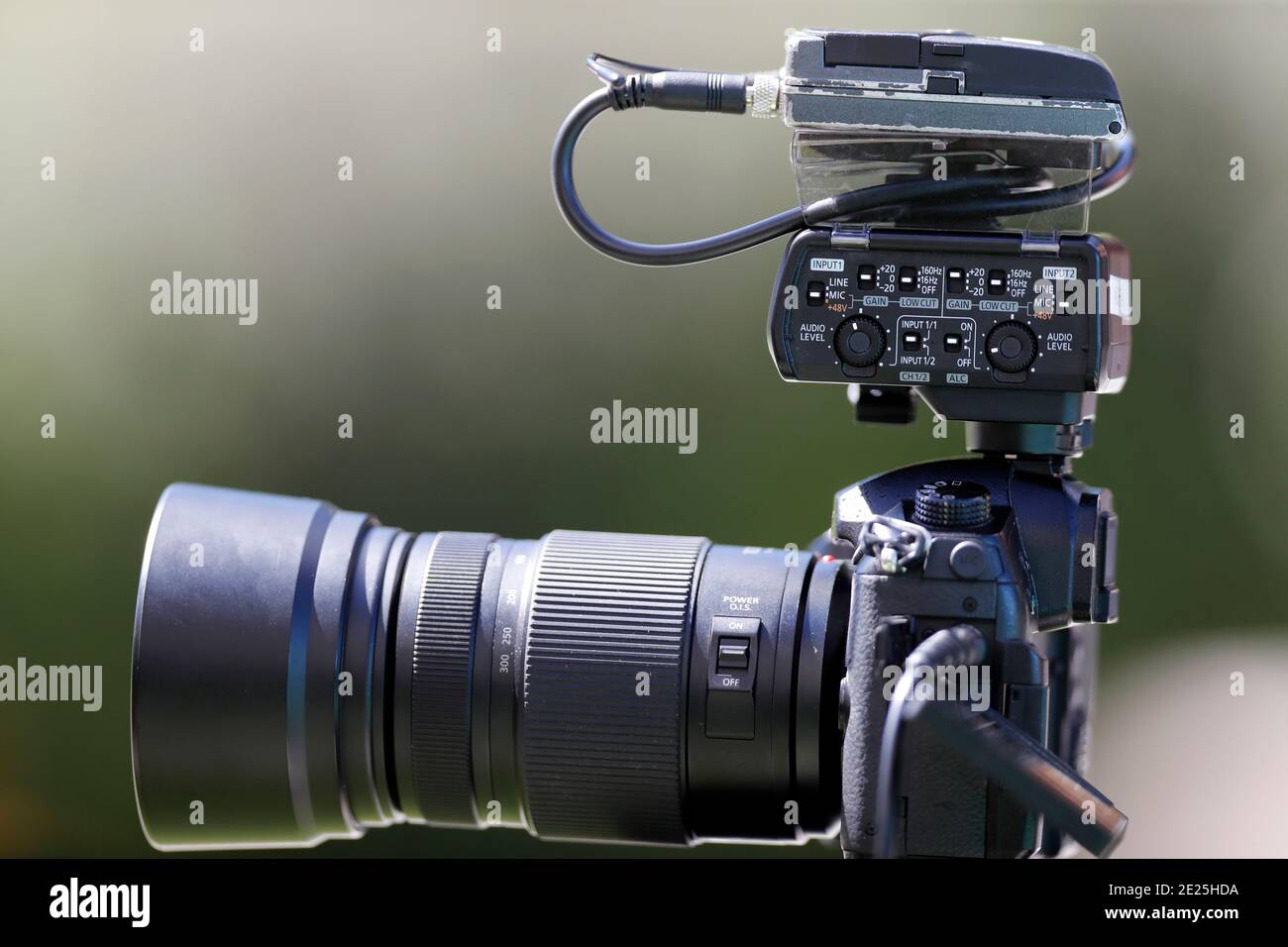 Caméra de journaliste hi-res stock photography and images - Alamy