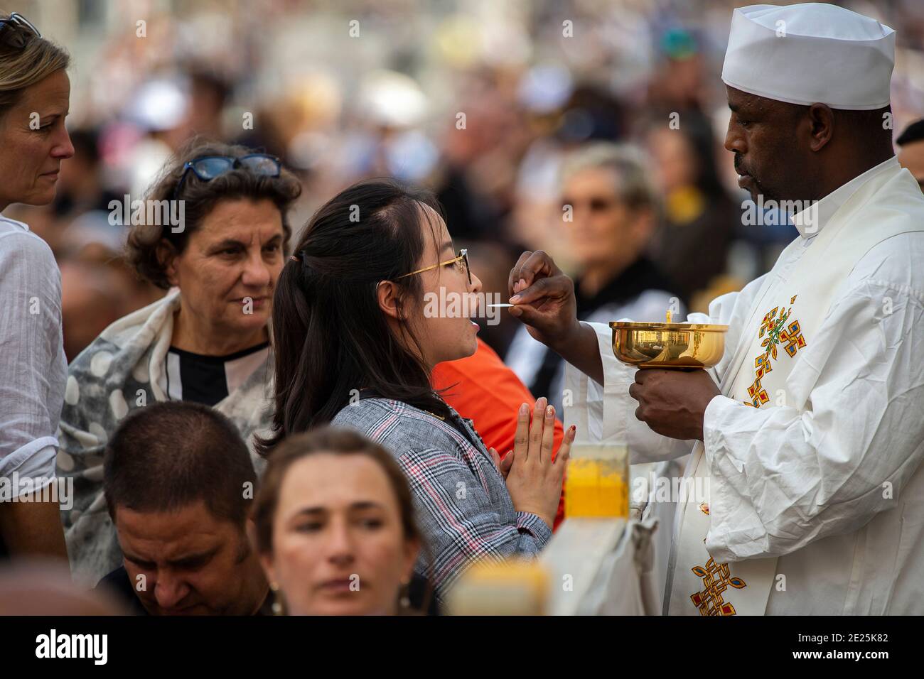 Holy communion african hi-res stock photography and images - Alamy