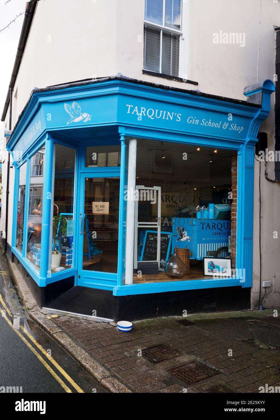 Shop padstow hi-res stock photography and images - Alamy