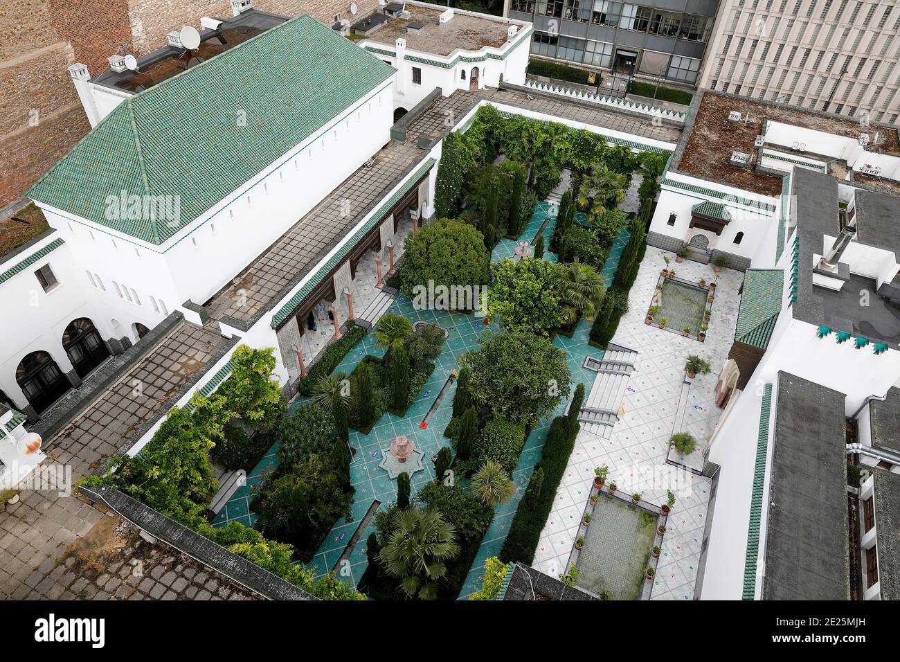 Courtyard of the Paris Great Mosque, France Stock Photo - Alamy