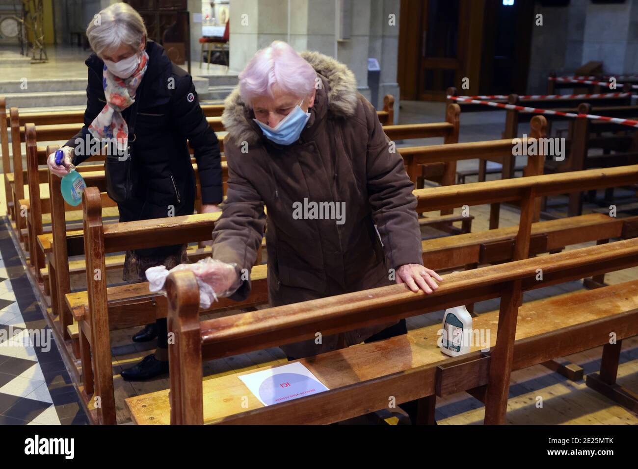 Instructions de nettoyage hi-res stock photography and images - Alamy