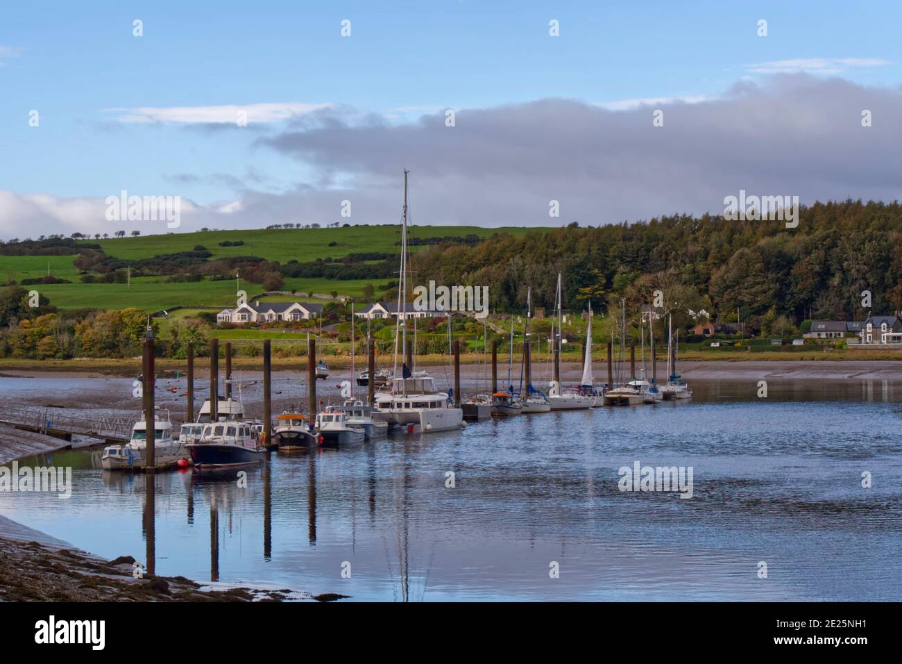 Riverside dumfries hi-res stock photography and images - Alamy