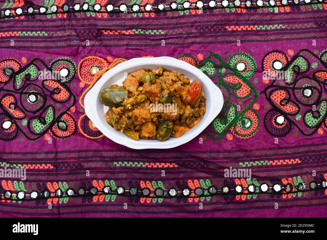 Garba gujarat hi-res stock photography and images - Alamy