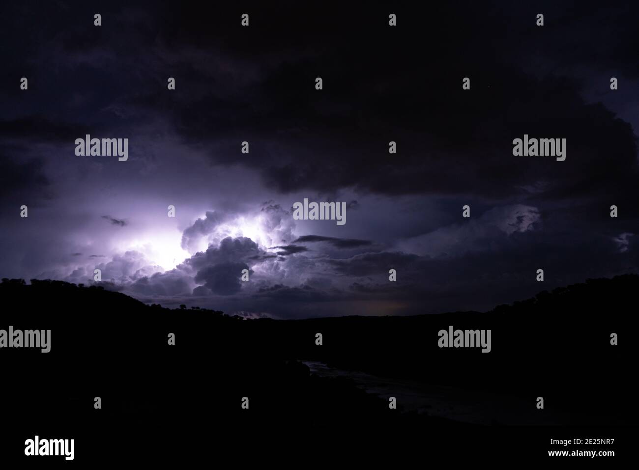 Big windy fire hi-res stock photography and images - Alamy