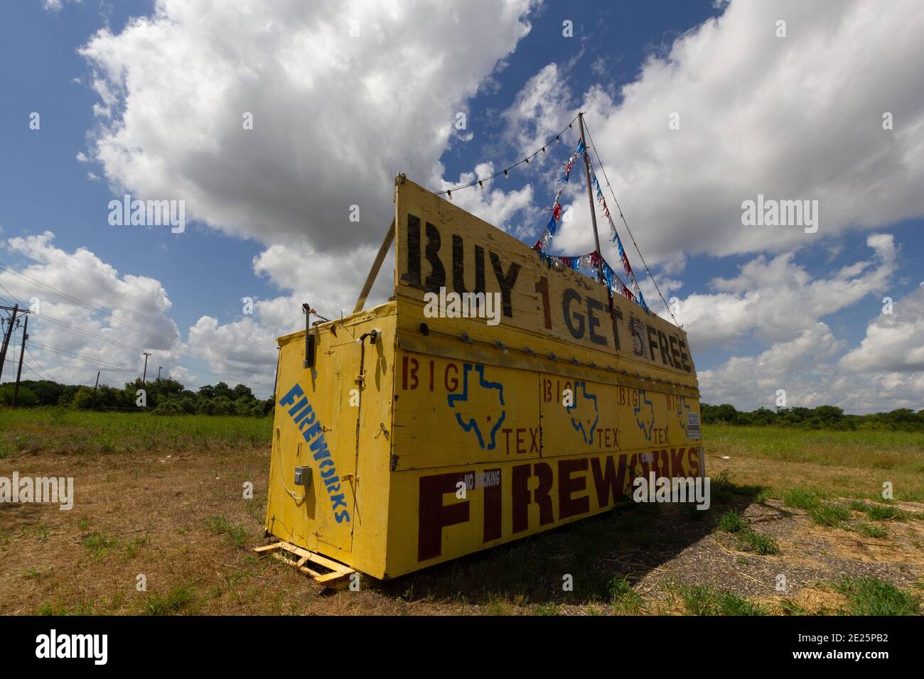 Fireworks stand hi-res stock photography and images - Alamy