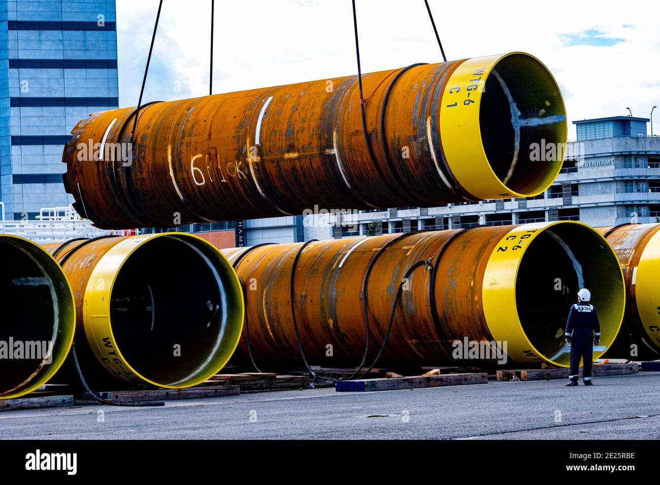 Pic peter devlin hi-res stock photography and images - Alamy