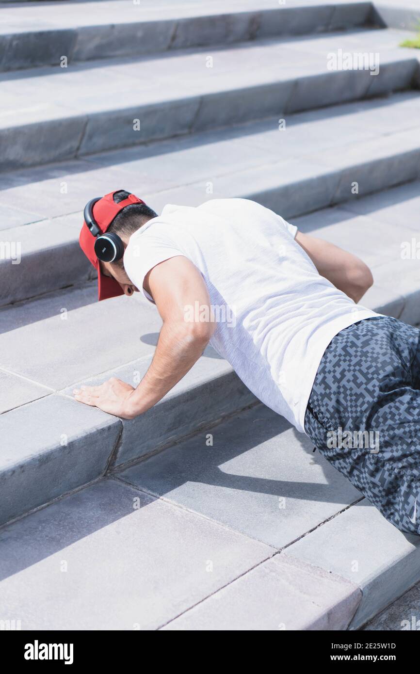 Man doing fast pushups exercise hi-res stock photography and images - Alamy