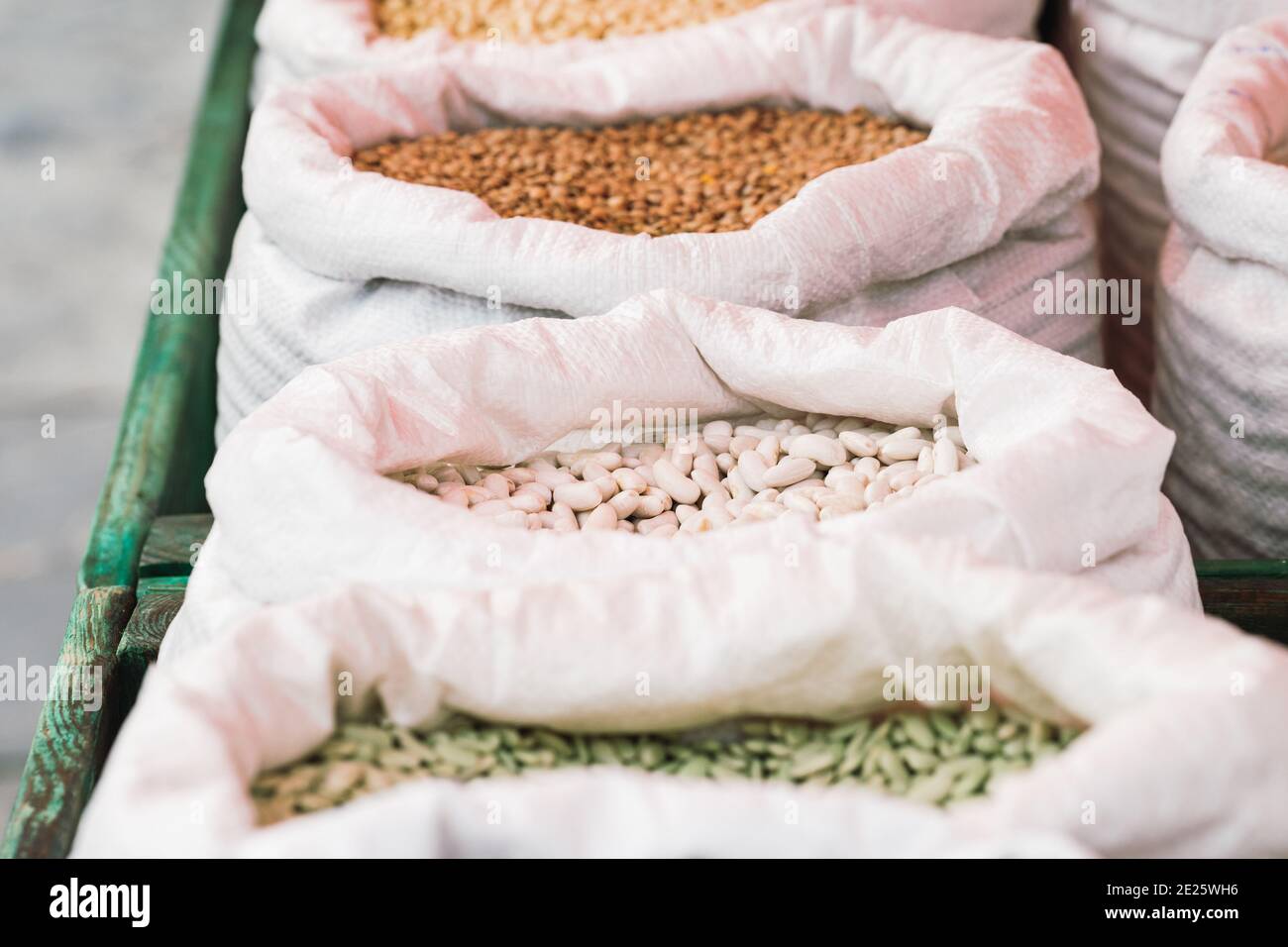 Legumes protein hi-res stock photography and images - Alamy