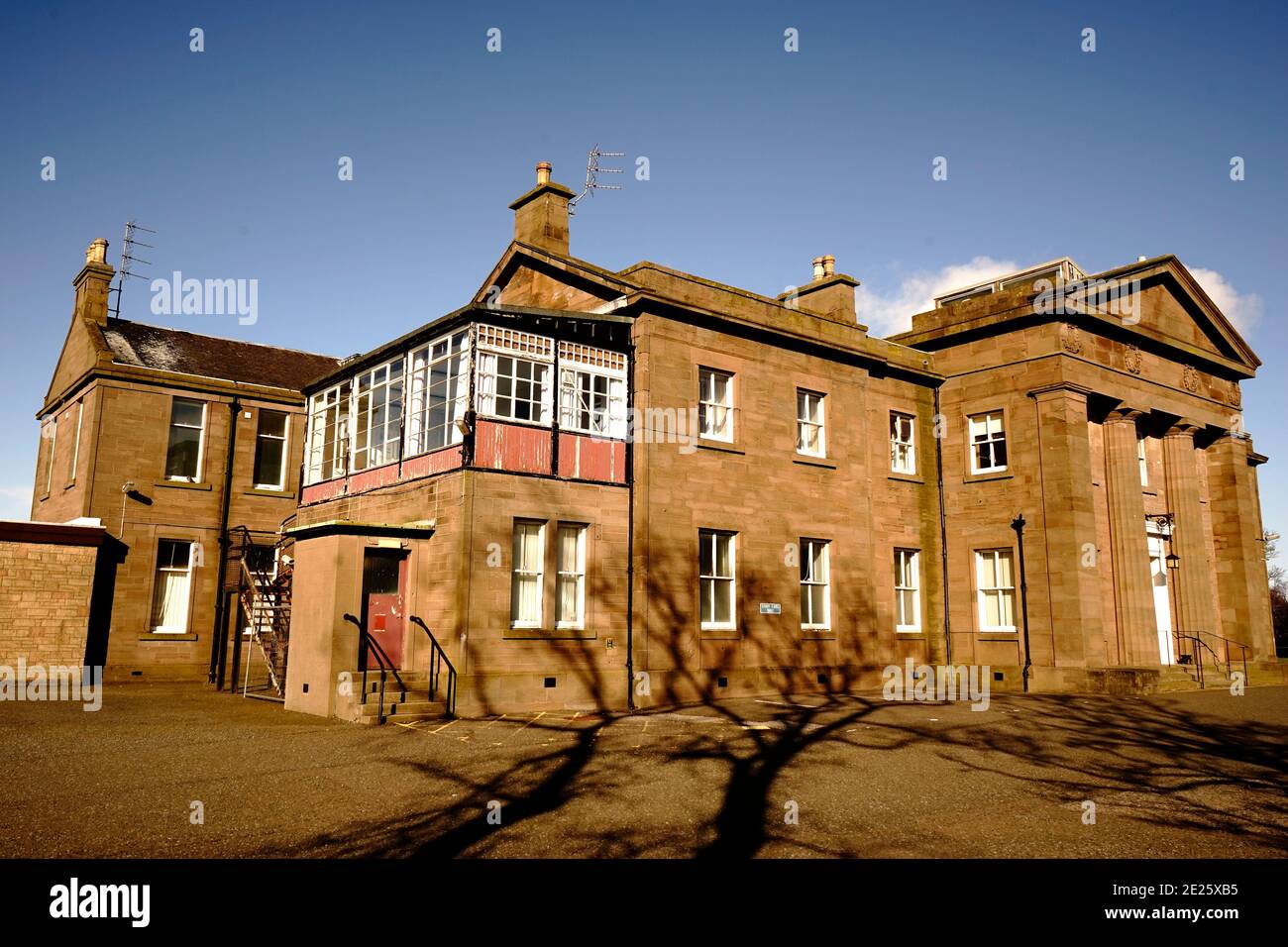 Royal infirmary architecture hi-res stock photography and images - Alamy