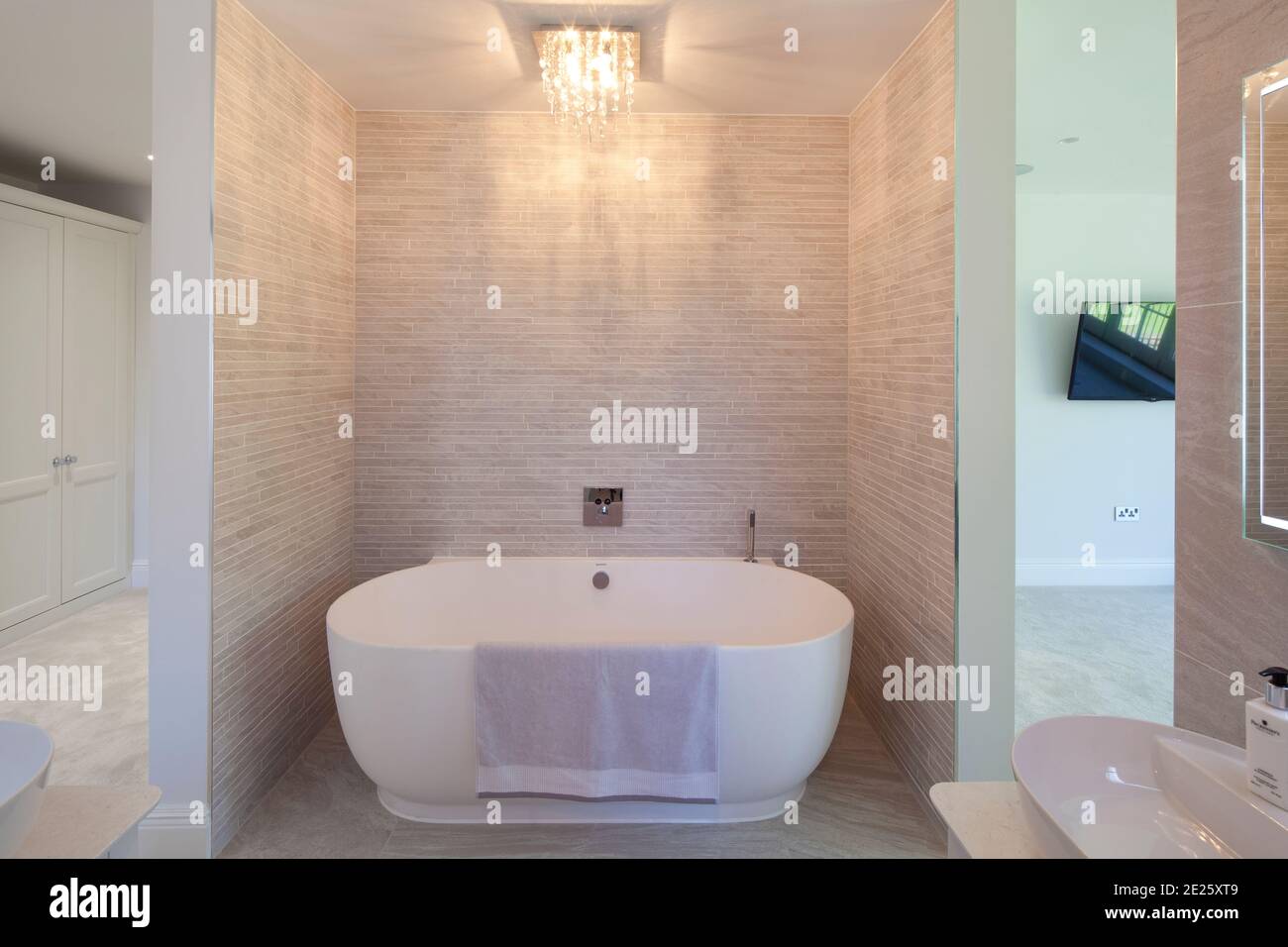 Bathmat hi-res stock photography and images - Alamy