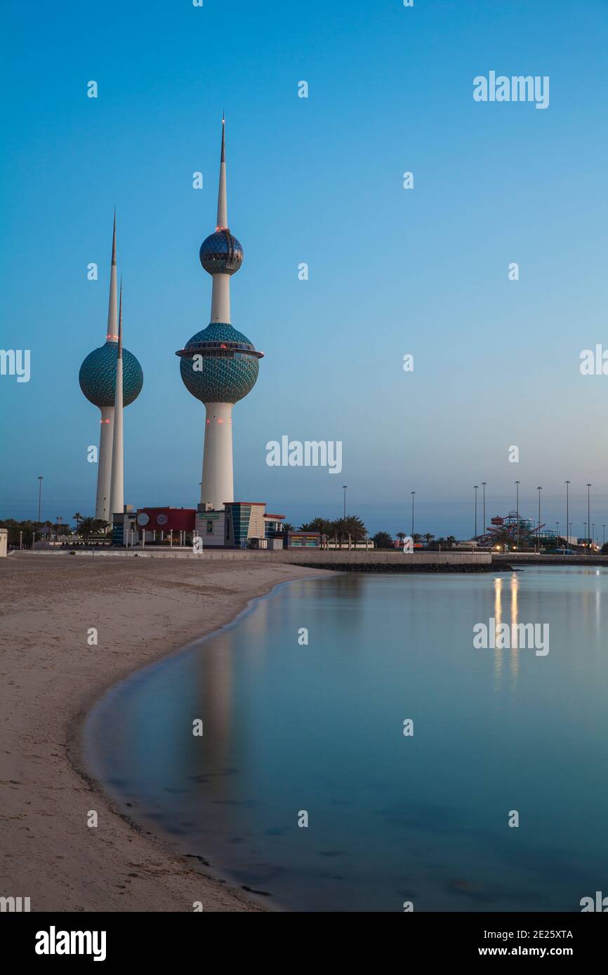 Iconic tower of kuwait hi-res stock photography and images - Alamy