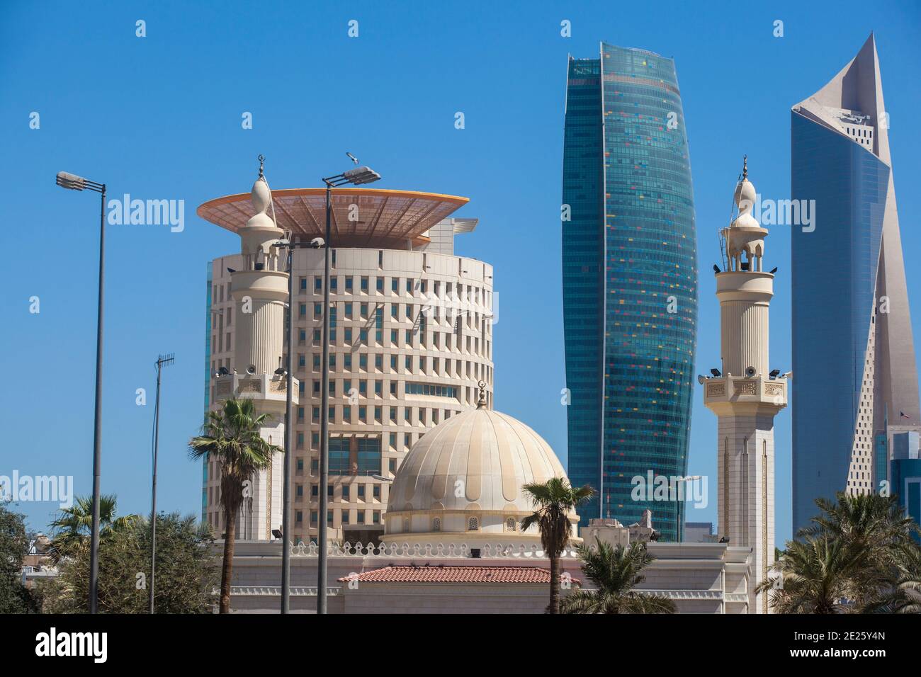 Tall building of kuwait hi-res stock photography and images - Alamy