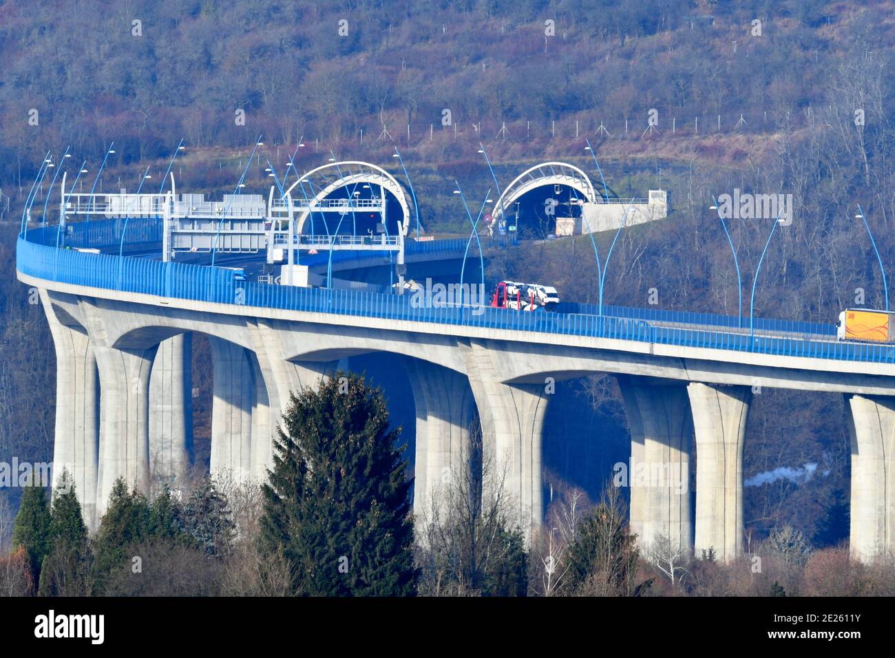 The Radotín Bridge is a pair of bridge structures on the Prague Ring ...