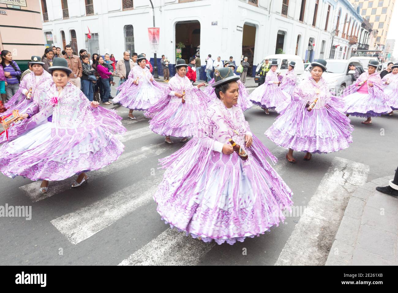 Parade dancers lima peru hi-res stock photography and images - Alamy
