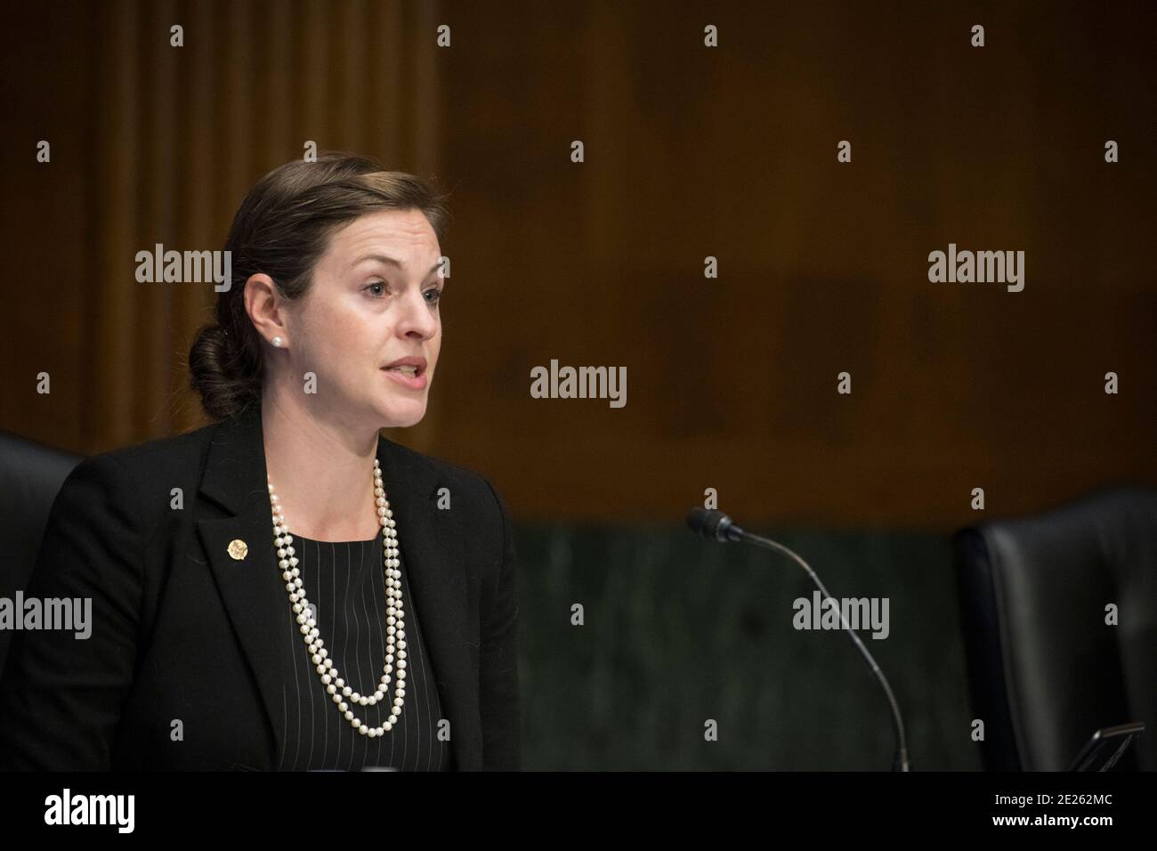 Dr lindsay p cohn associate professor hi-res stock photography and ...