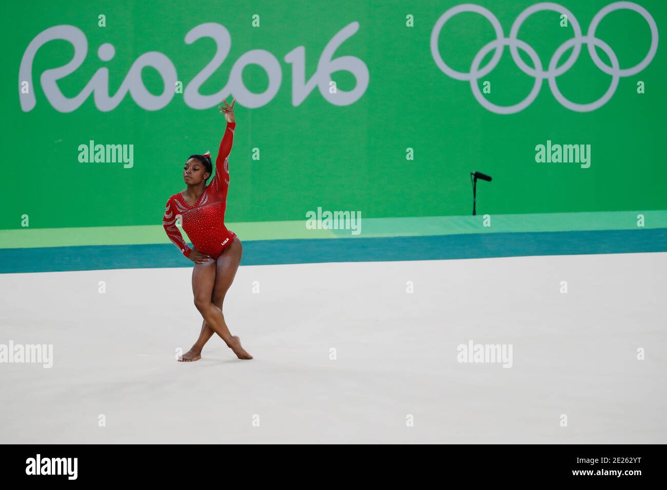Simone biles hi-res stock photography and images - Alamy