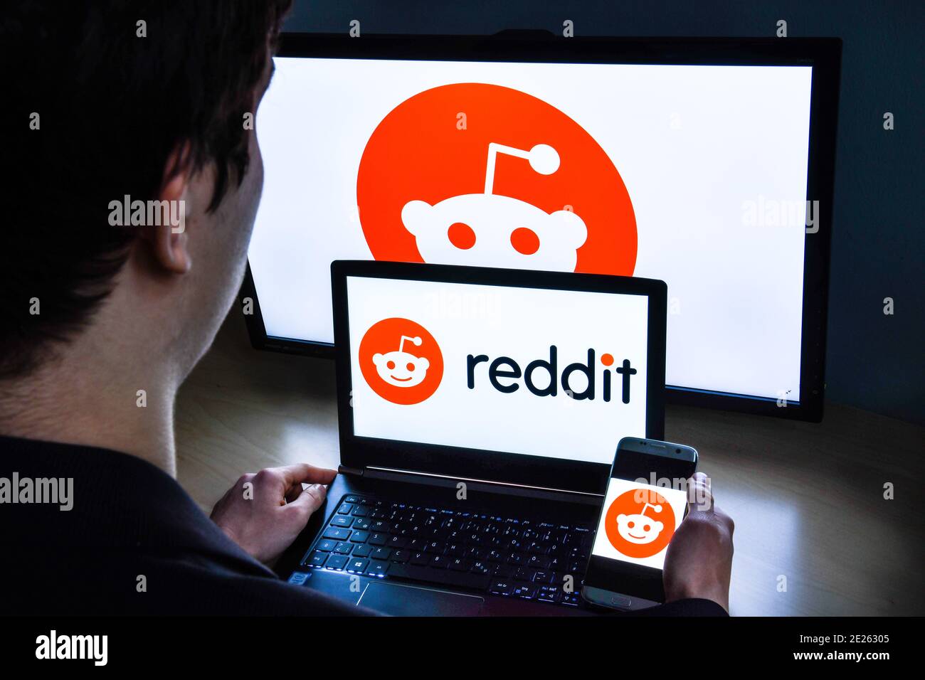 Reddit computer hi-res stock photography and images - Alamy