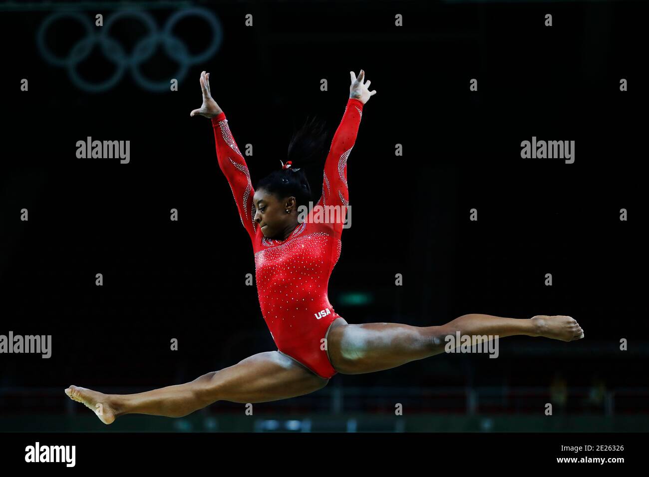 Simone biles hi-res stock photography and images - Alamy