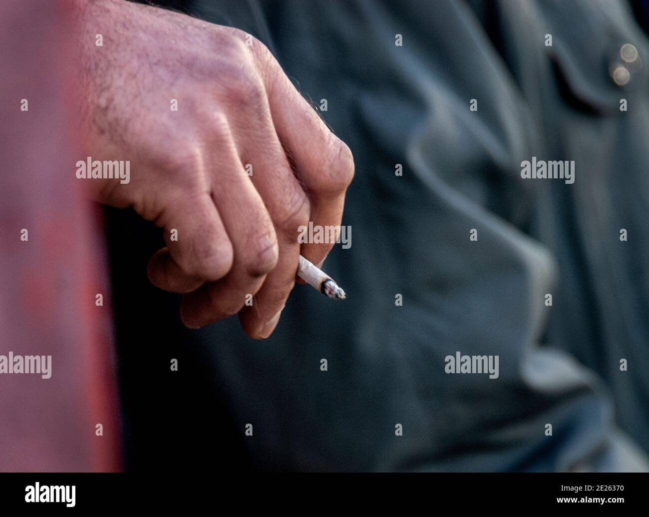 Match hand man lit hi-res stock photography and images - Alamy