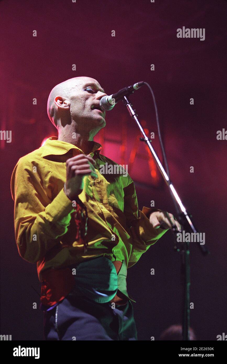 REM in concert at Earls Court in London, UK. 22nd June 1999 Stock Photo ...