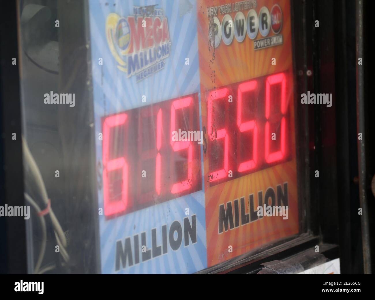 Ball drawing hi-res stock photography and images - Alamy