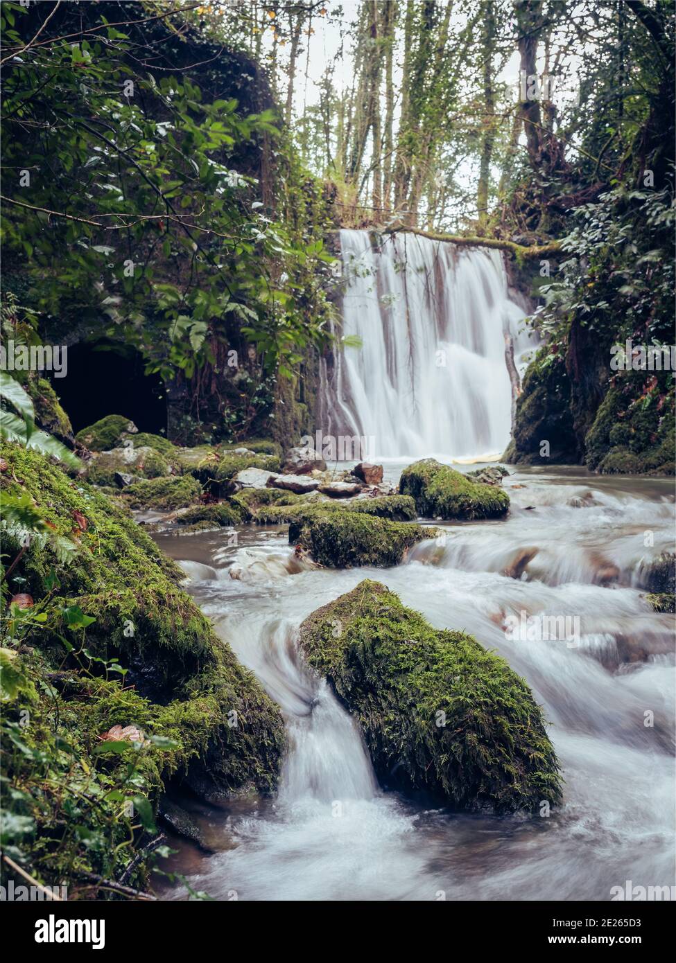 Vertical shot of the beautiful waterfalls Stock Photo - Alamy
