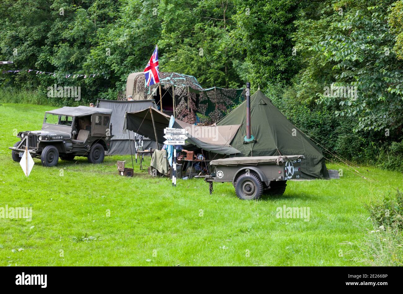 Ww2 tents hi-res stock photography and images - Alamy