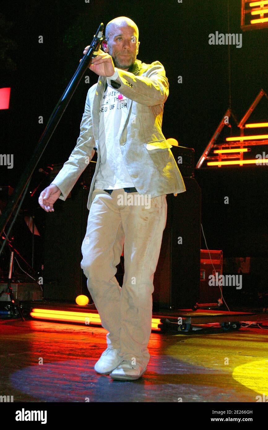 Rem concert london hi-res stock photography and images - Alamy