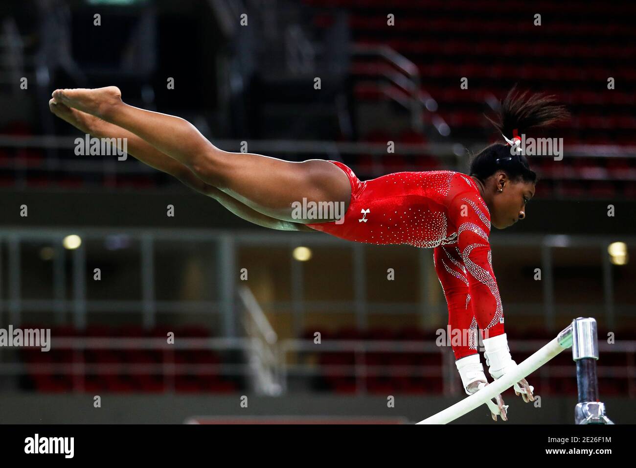 Simone biles hi-res stock photography and images - Alamy