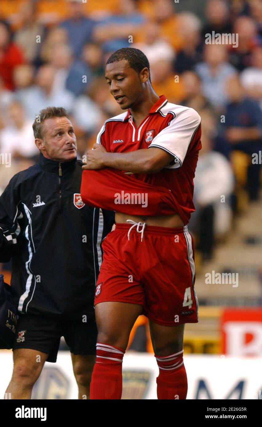 Footballer Matt Carbon leaves the pitch with shoulder injury ...