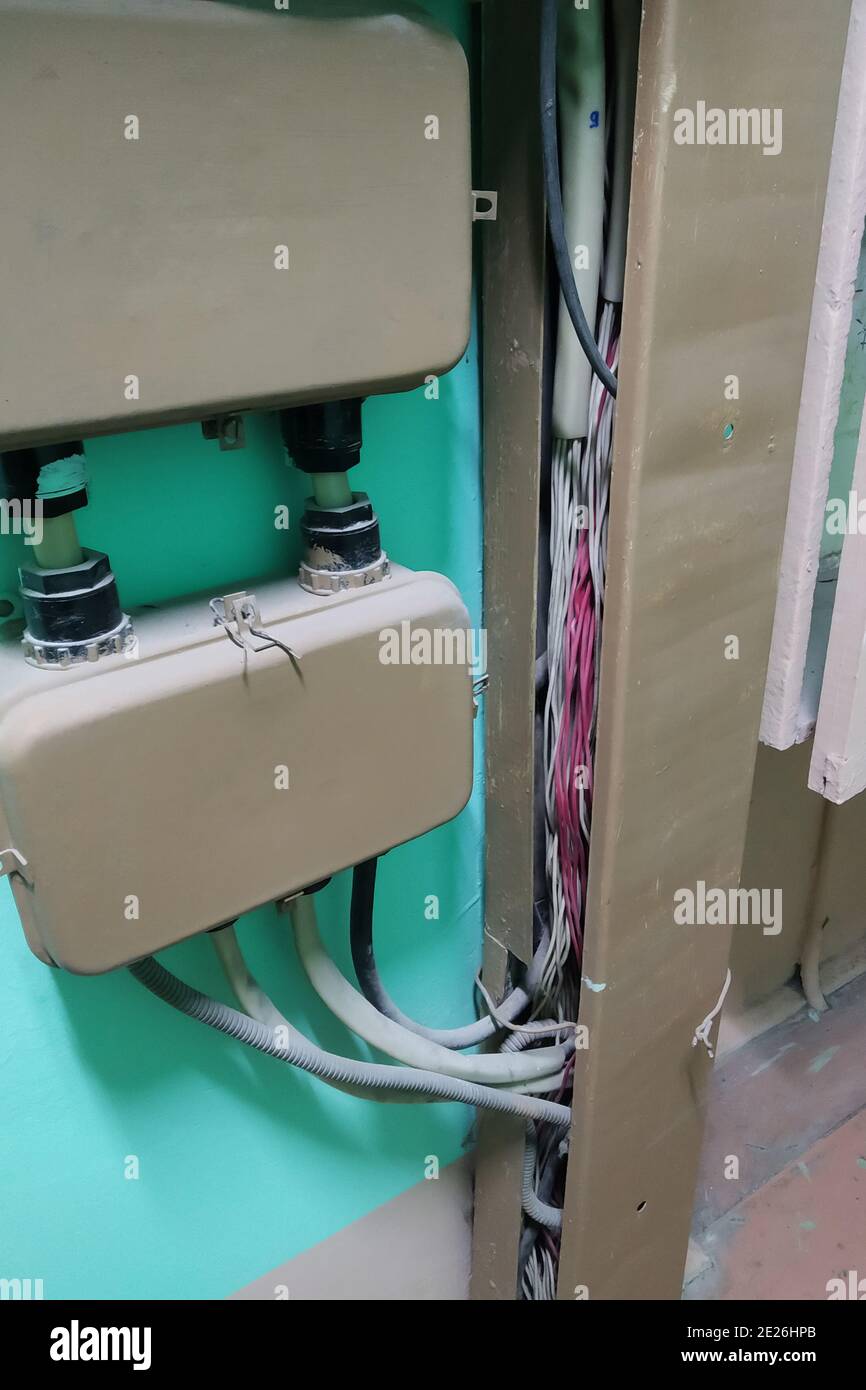 Old tv cable box hi-res stock photography and images - Alamy