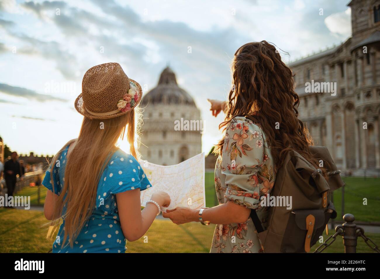 Child tourist map hi-res stock photography and images - Alamy