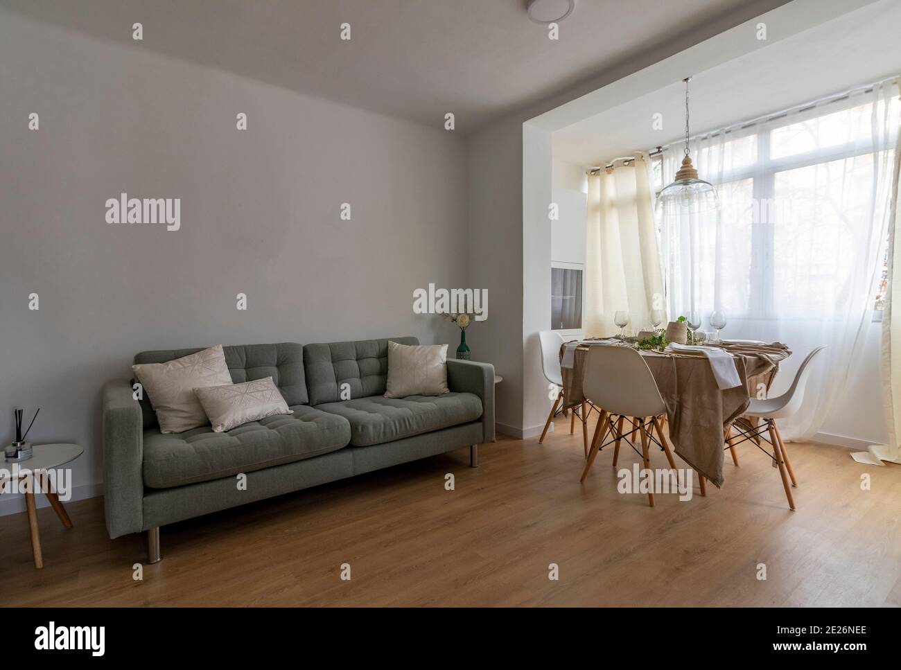 Newly decorated room hi-res stock photography and images - Alamy