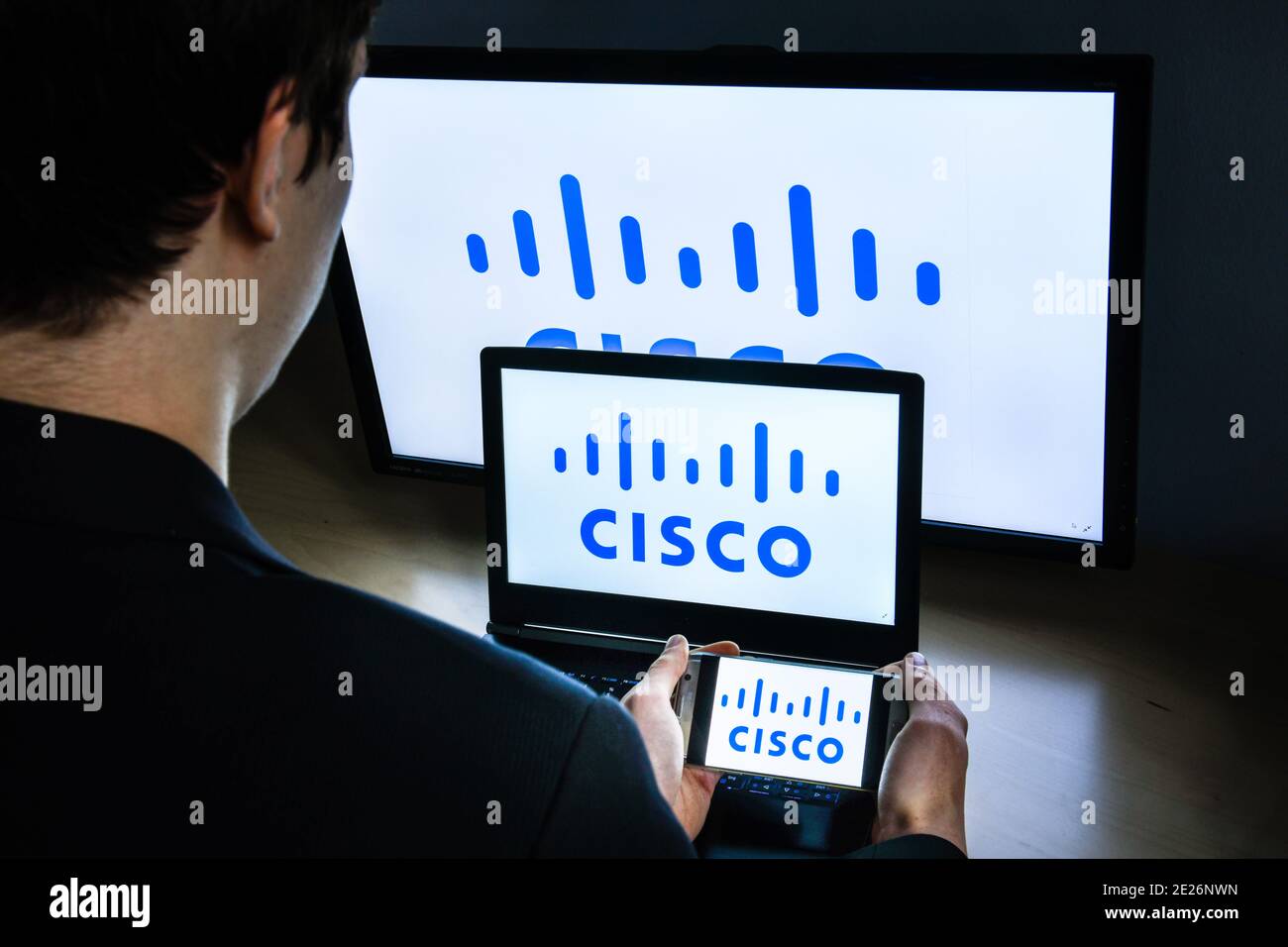 Cisco online hi-res stock photography and images - Alamy
