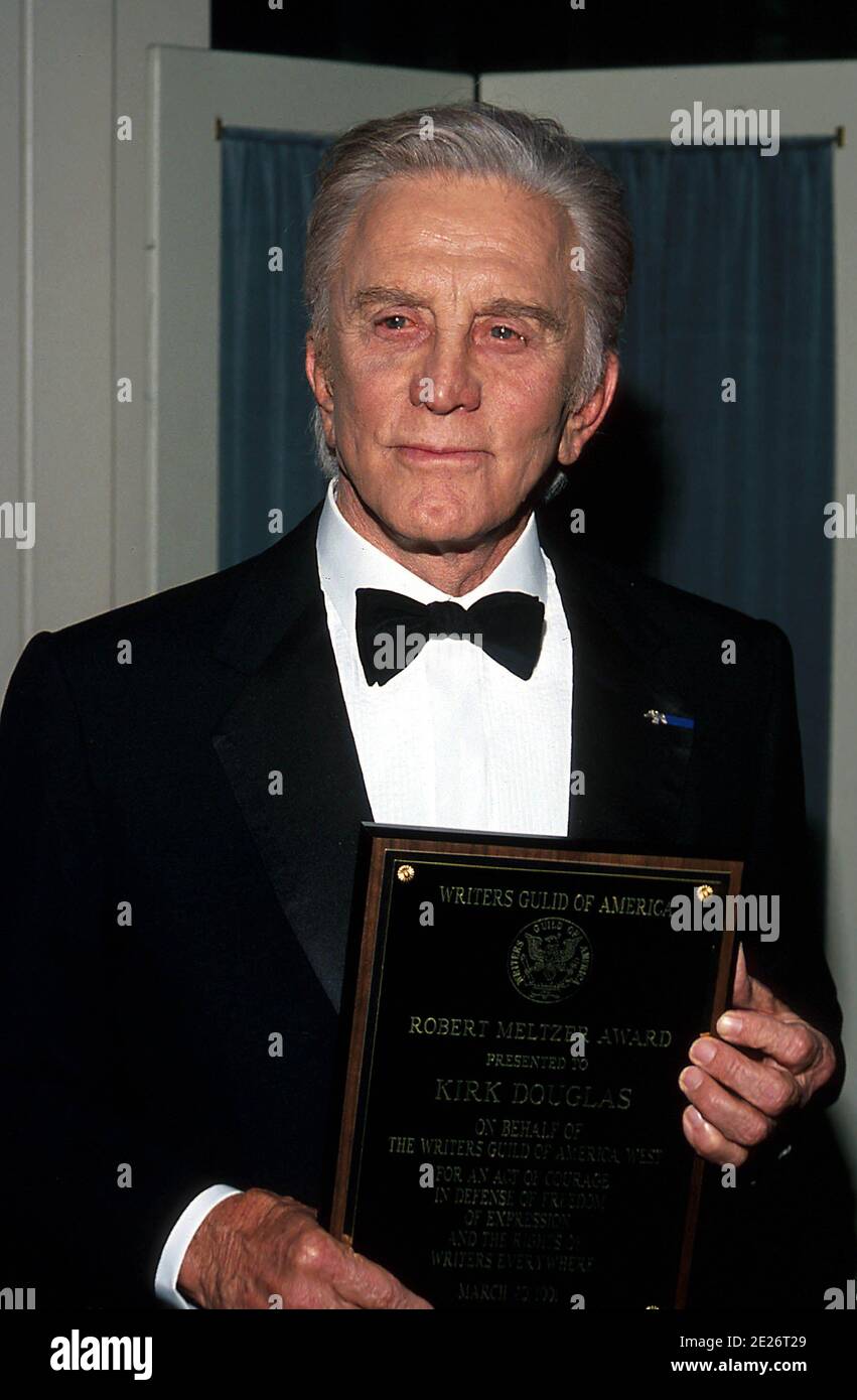 Kirk Douglas 1991 . Credit: Ralph Dominguez/MediaPunch Stock Photo - Alamy